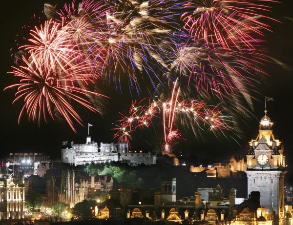 Descubre la TRADICIÓN GASTRONÓMICA Única de Fin de Año